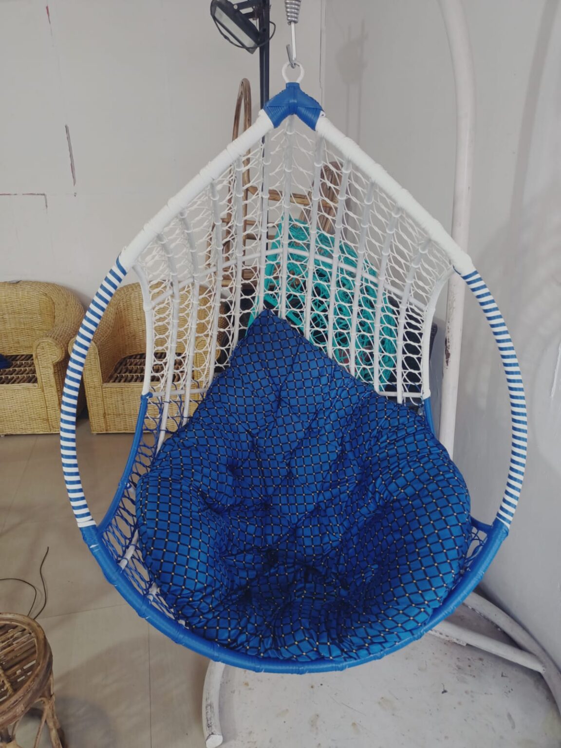 Single Swing with cushion – Assam Cane Handicrafts